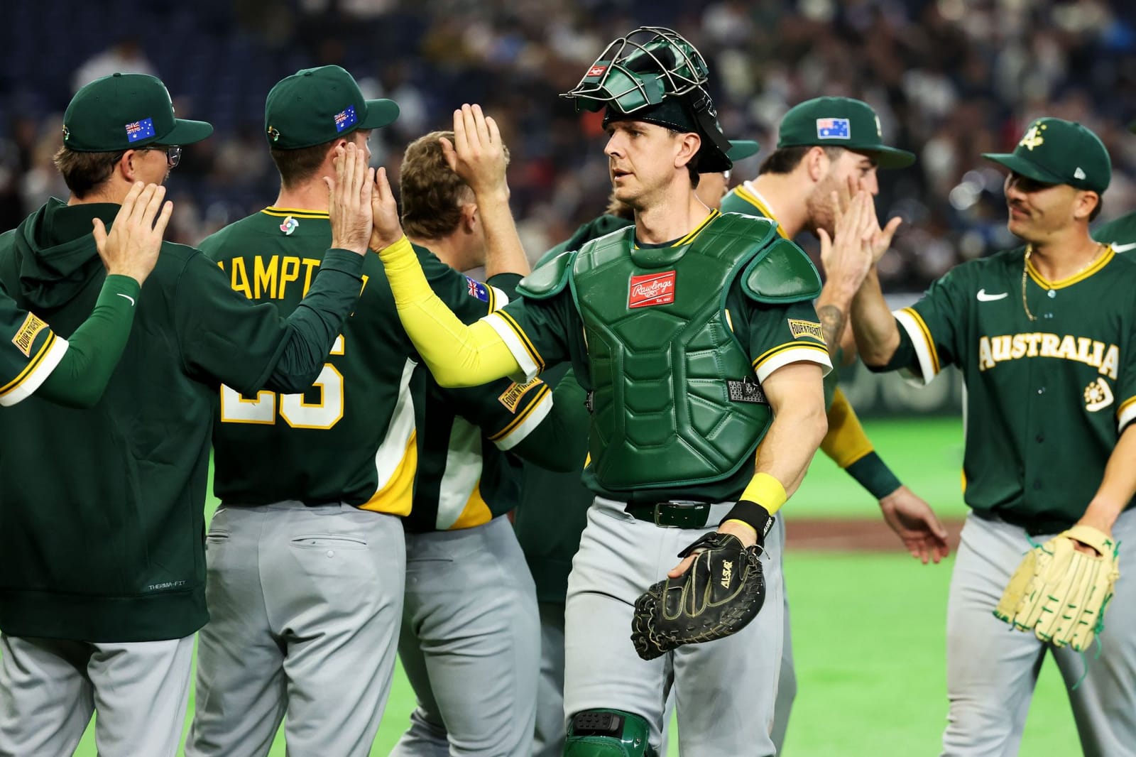 Why fans are angry at Team Australia's Robbie Perkins for 'weird ...