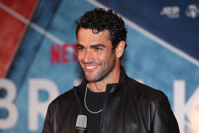 PICTURE: Matteo Berrettini & girlfriend Vanessa all smiles in romantic ...