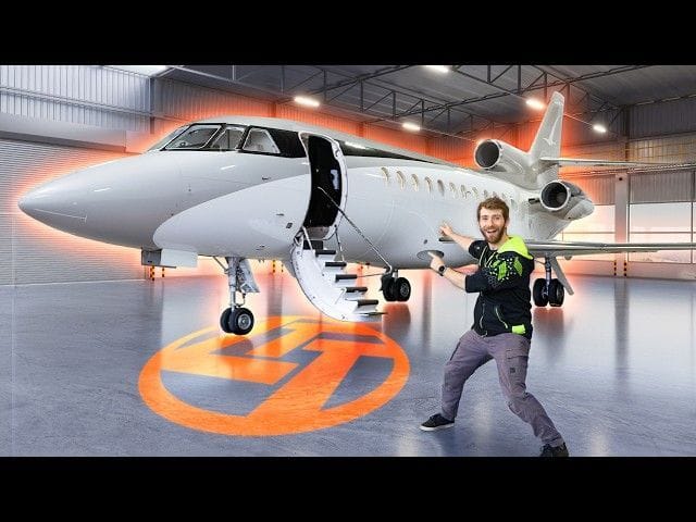 Which private jet did Linus Tech Tips purchase? Tech YouTuber reveals ...