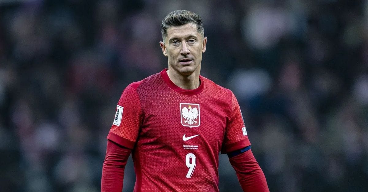 Robert Lewandowski shares 'goodbye' message on social media after ...