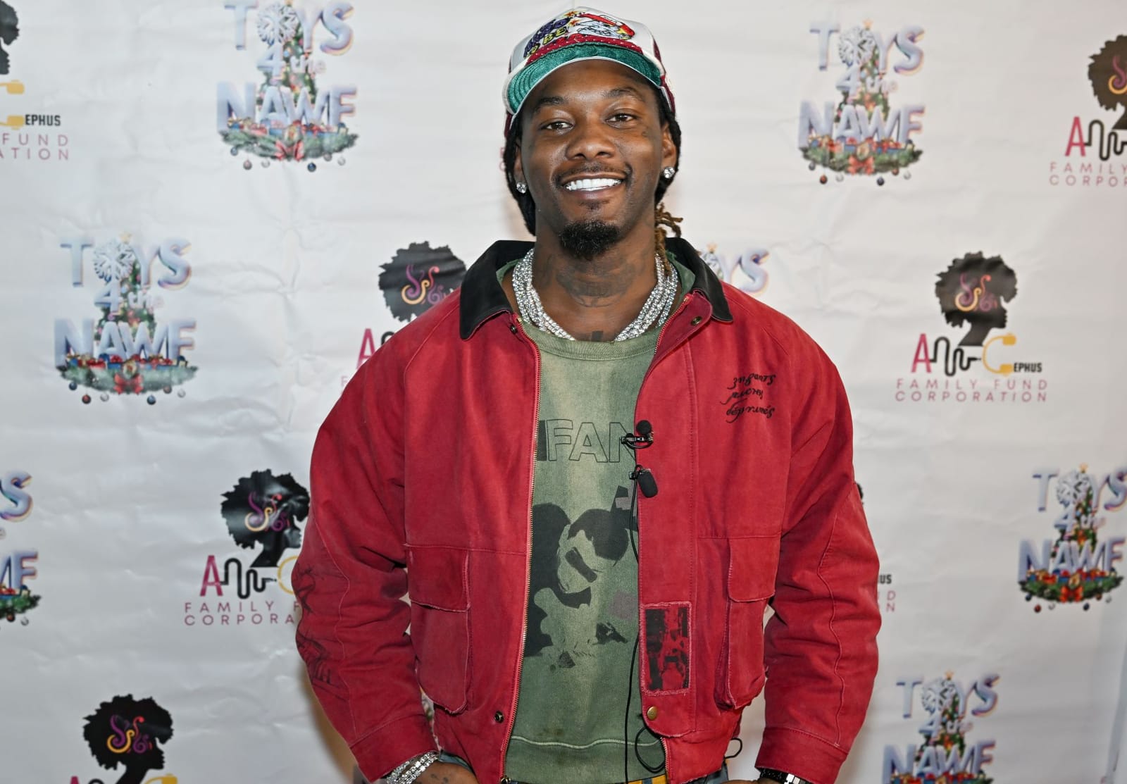 Video of Offset nervously checking his phone moments before the ...