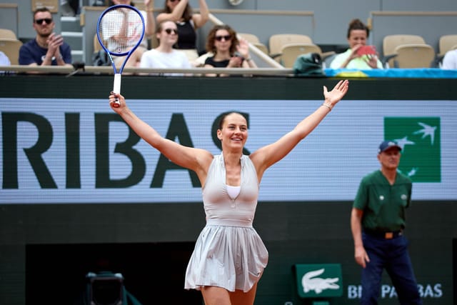 "With Sabalenka, you all make a huge fuss" - Fans react to Marta ...