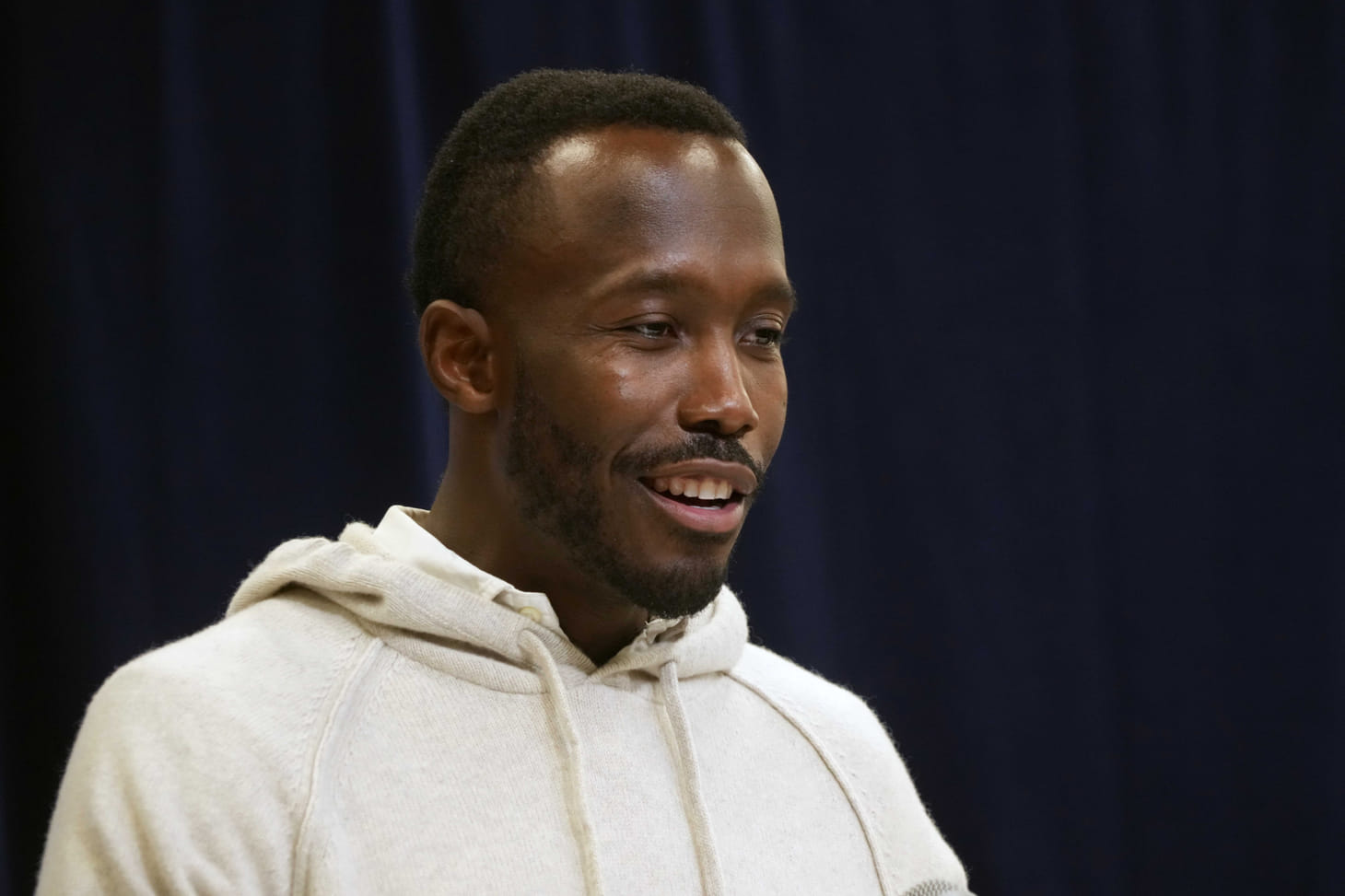 "Unserious franchise": NFL fans react as Vikings set to interview Bills ...