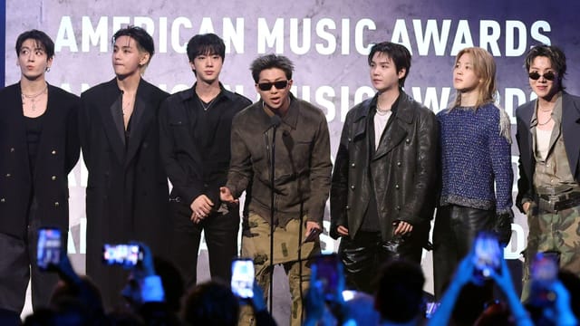 "No one is catching up with armys" - Fans react as Queen Latifah ...