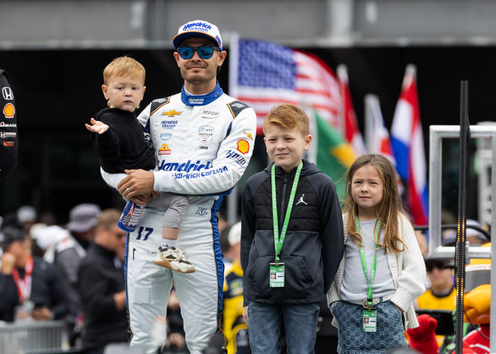 Kyle Larson’s daughter Audrey Larson honors late Kyle Busch with Kam ...