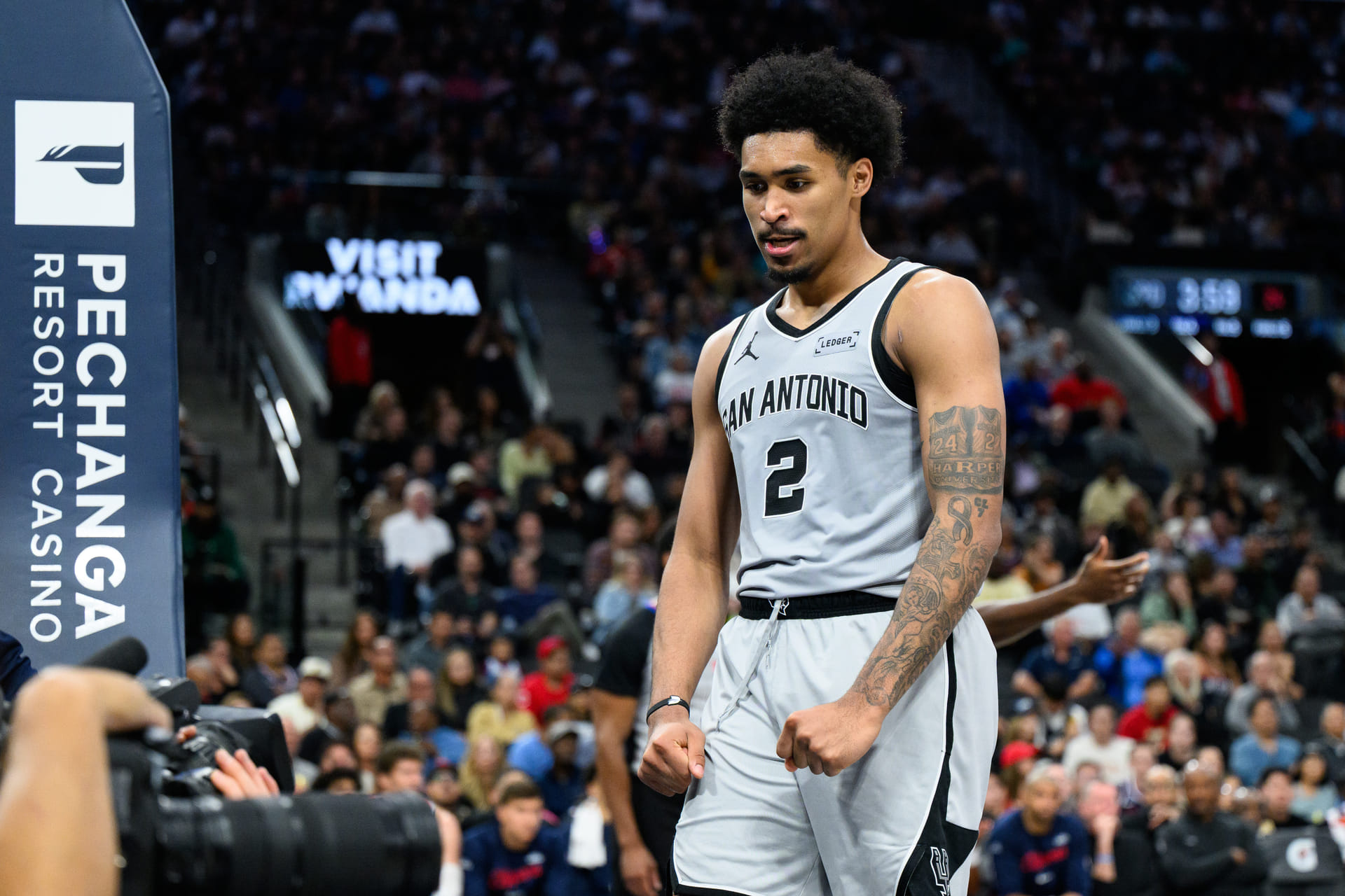 "NBA gotta be investigated", "Fakest injury of all time" - Fans Stunned ...