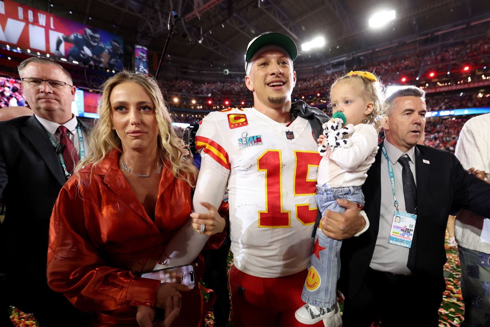 Patrick Mahomes’ wife Brittany shares worrying update after finally ...