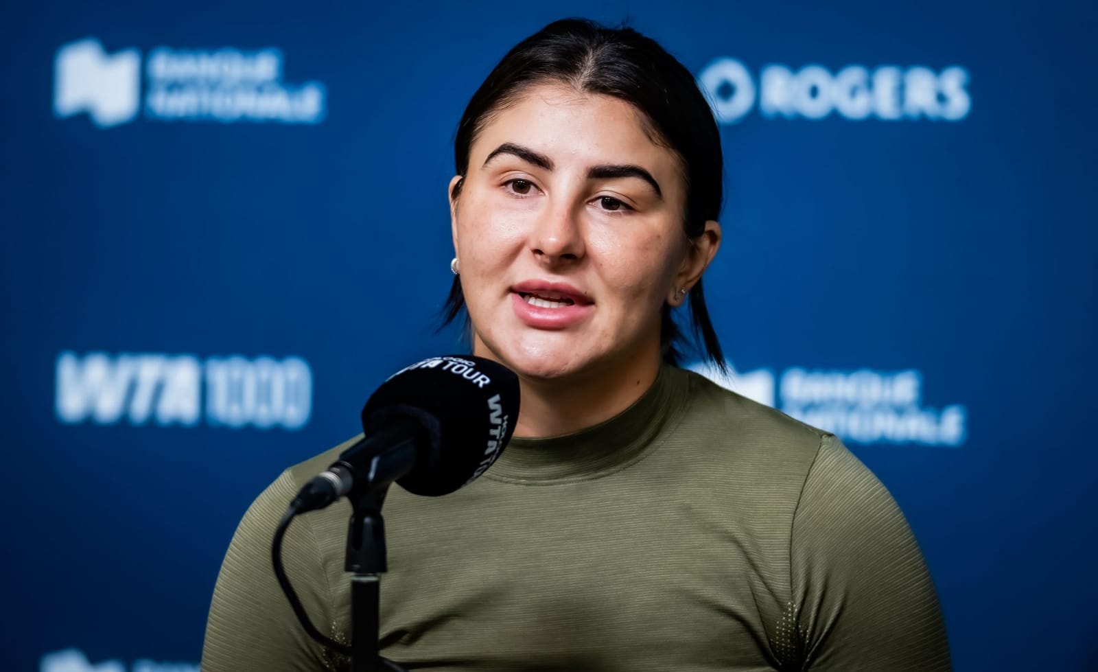 WATCH: Bianca Andreescu consoles crying opponent in classy gesture at ...