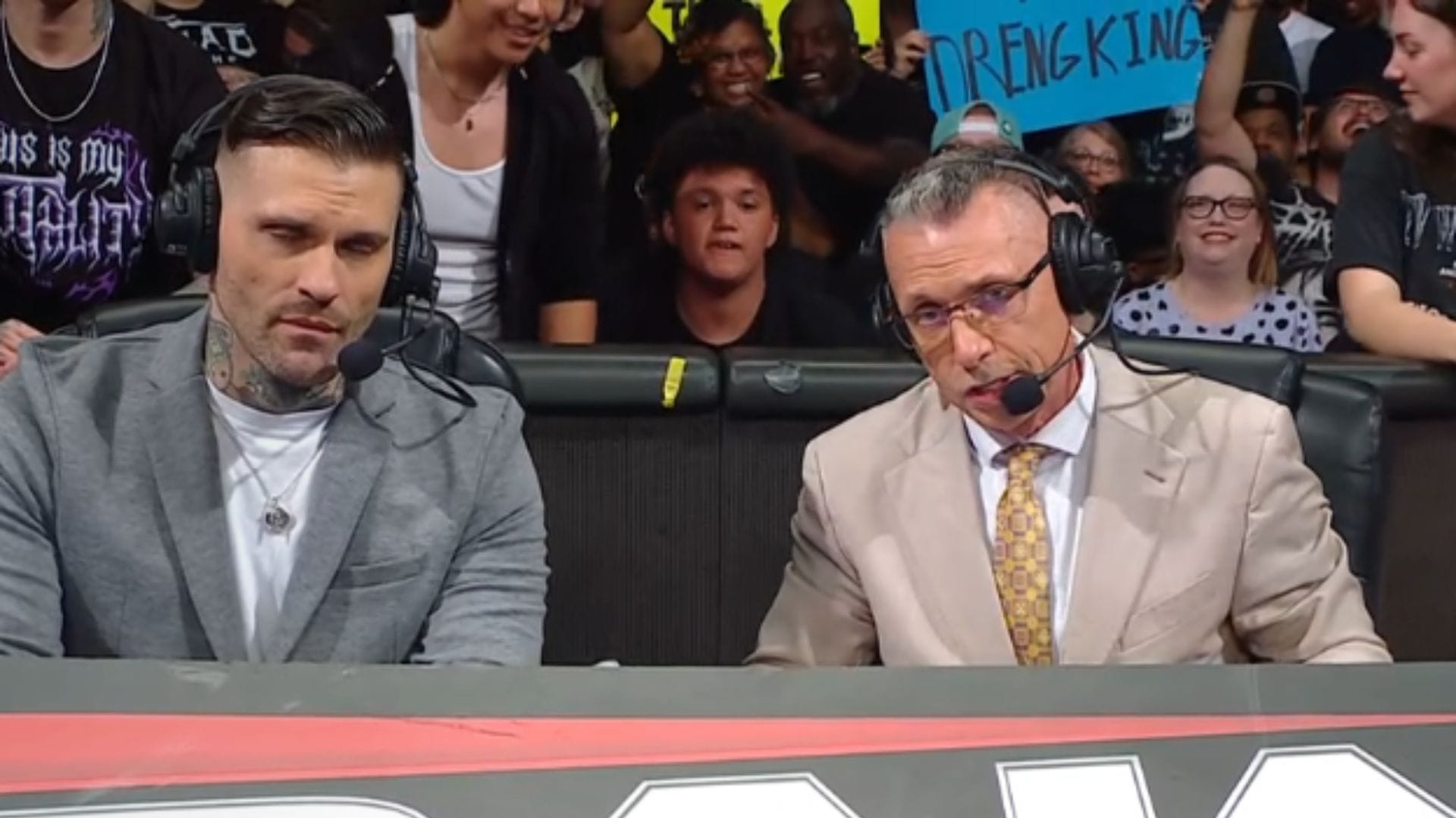 BREAKING: Michael Cole Officially Announces WWE Champion Is Injured ...