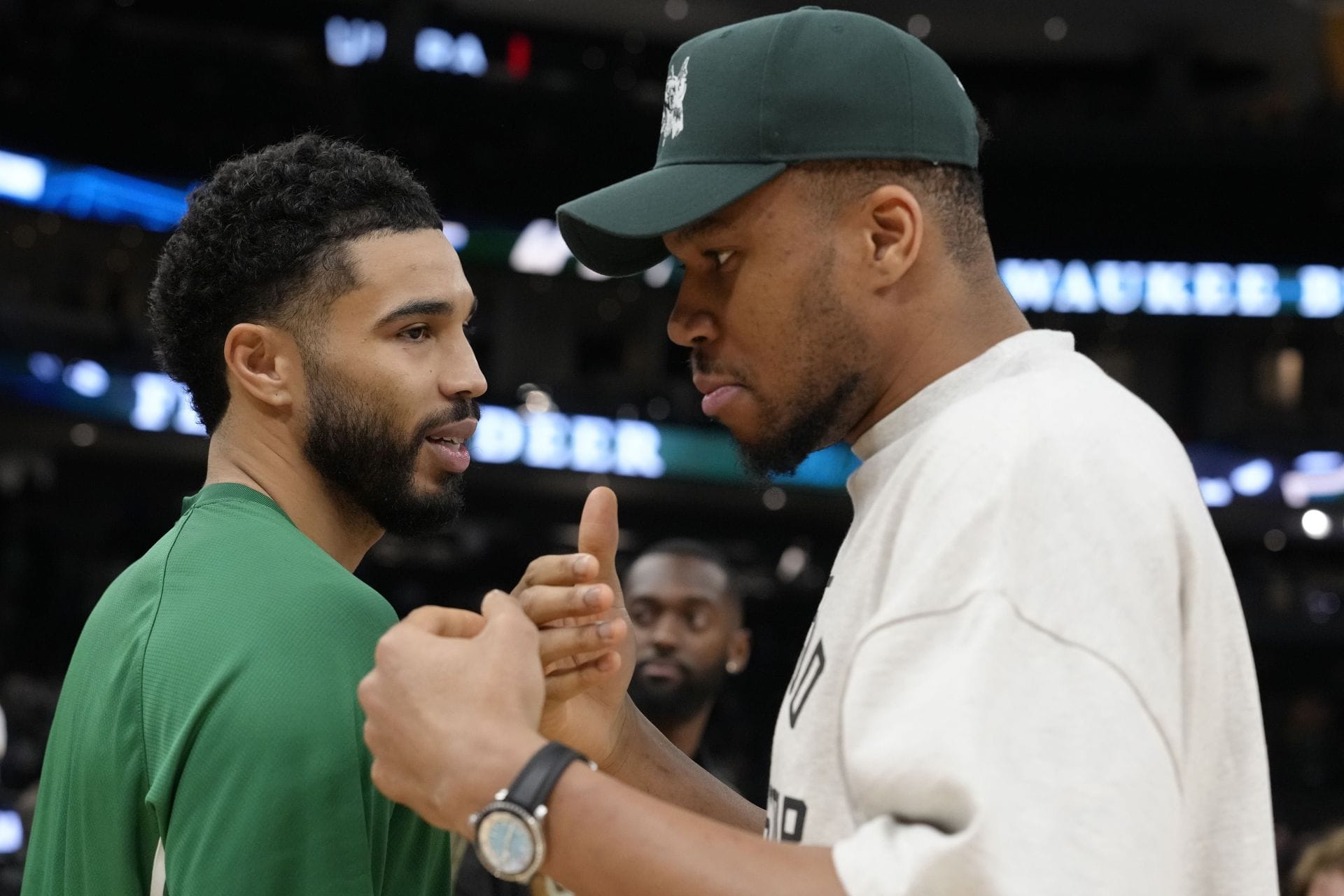 "Silver leaked the script", "Clear tampering" - NBA Fans Lose It After ...