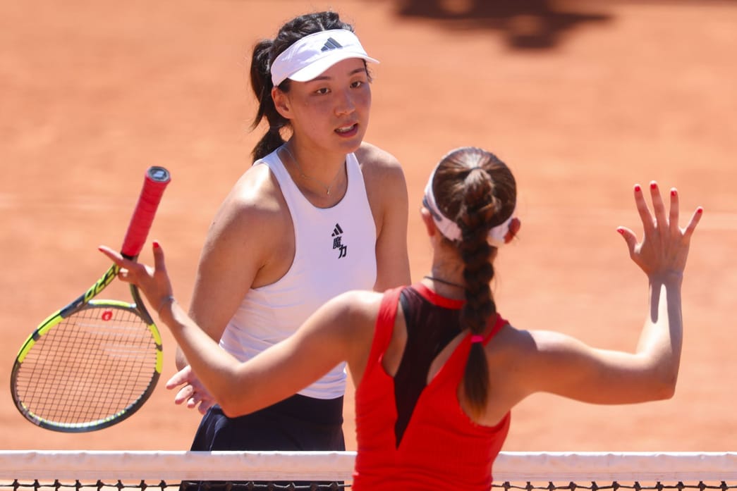 WATCH: Wang Xinyu slapped with code violation after crossing court to ...