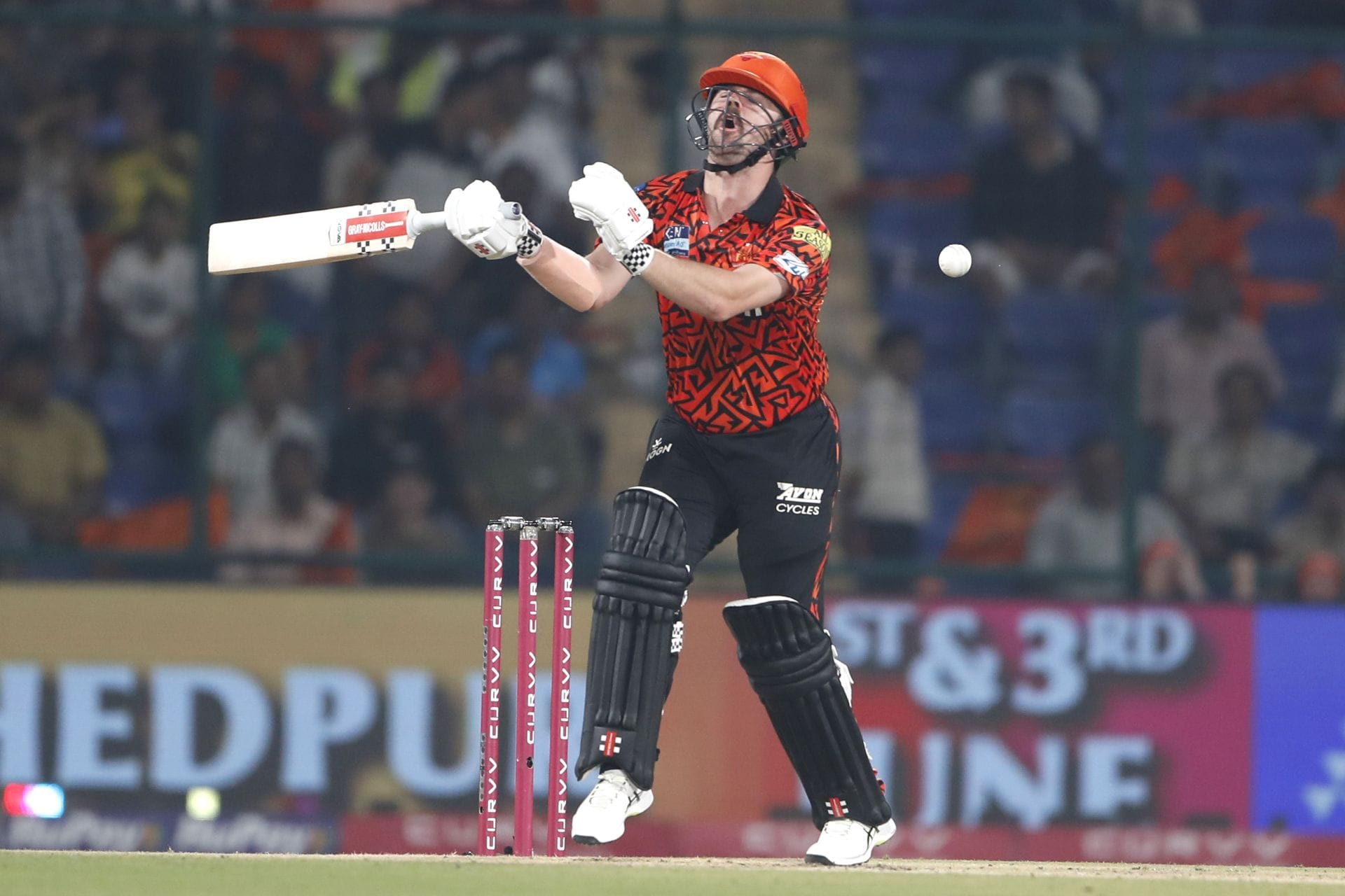 Rasikh Salam Dar produces a brilliant yorker to uproot Travis Head's ...