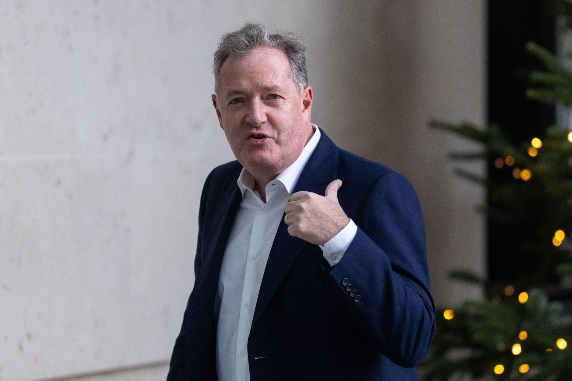 "Global laughing stock" - Piers Morgan slams Chelsea and Tottenham fans ...