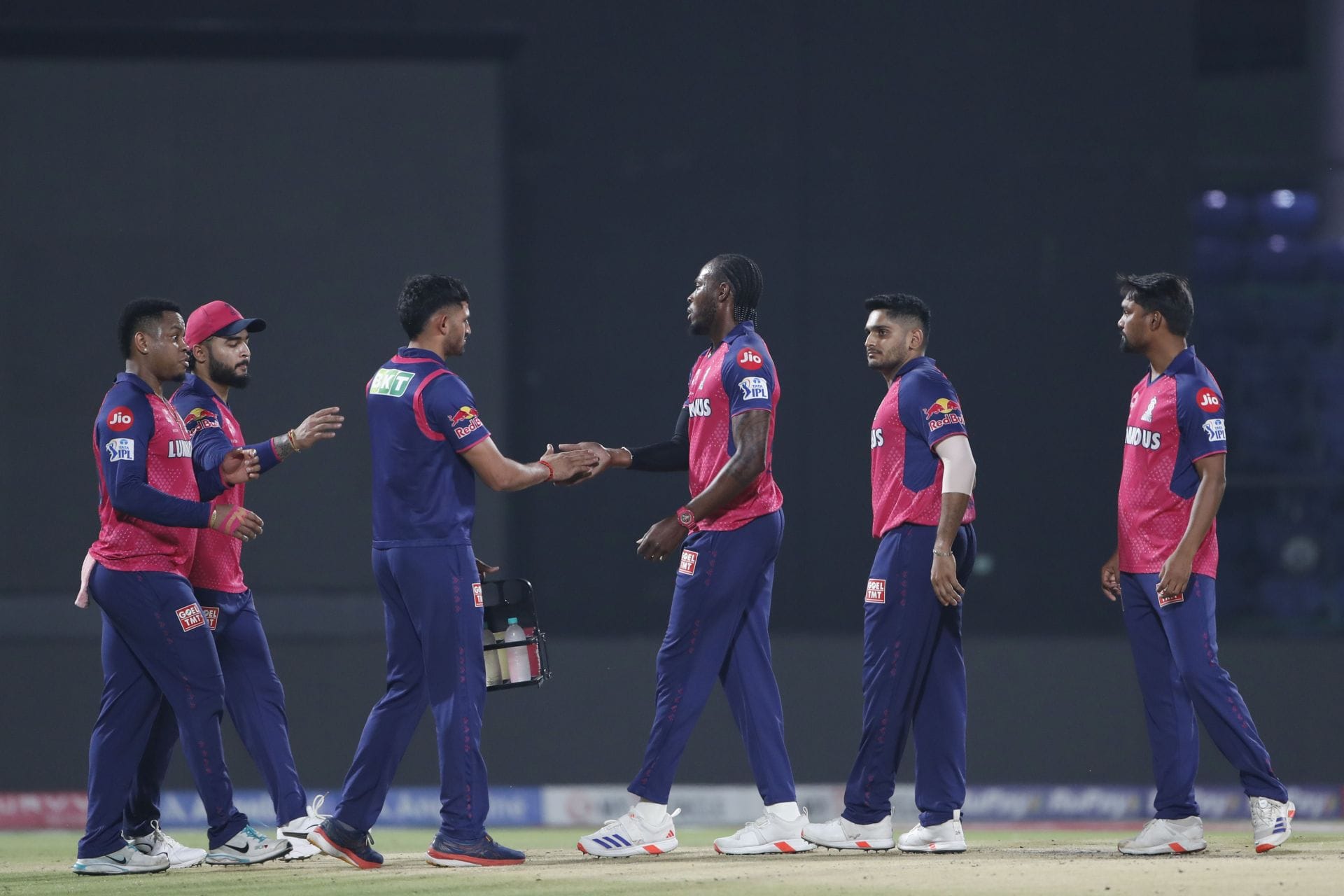 "Carrying the team alone" - Wasim Jaffer's massive praise for in-form ...