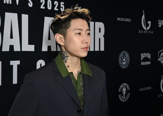 Is the picture of Jay Park wearing confederate flag tank real? Viral X ...
