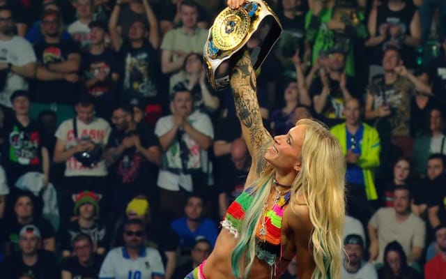 Sol Ruca takes a major shot at WWE legend on RAW after becoming the new ...