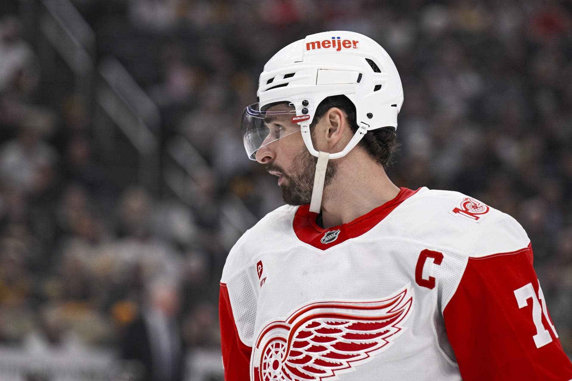 Dylan Larkin landing spots: Insider names Red Wings captain's potential ...