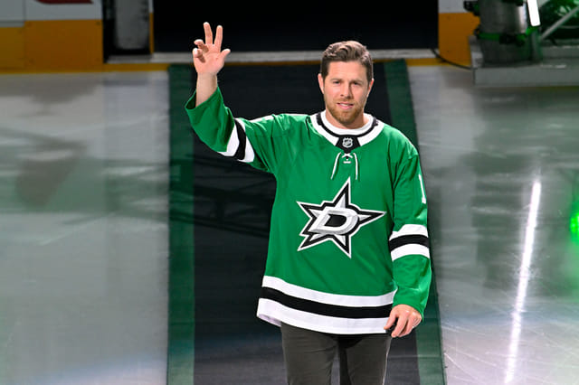 Maple Leafs target Joe Pavelski as search for new head coach intensifies