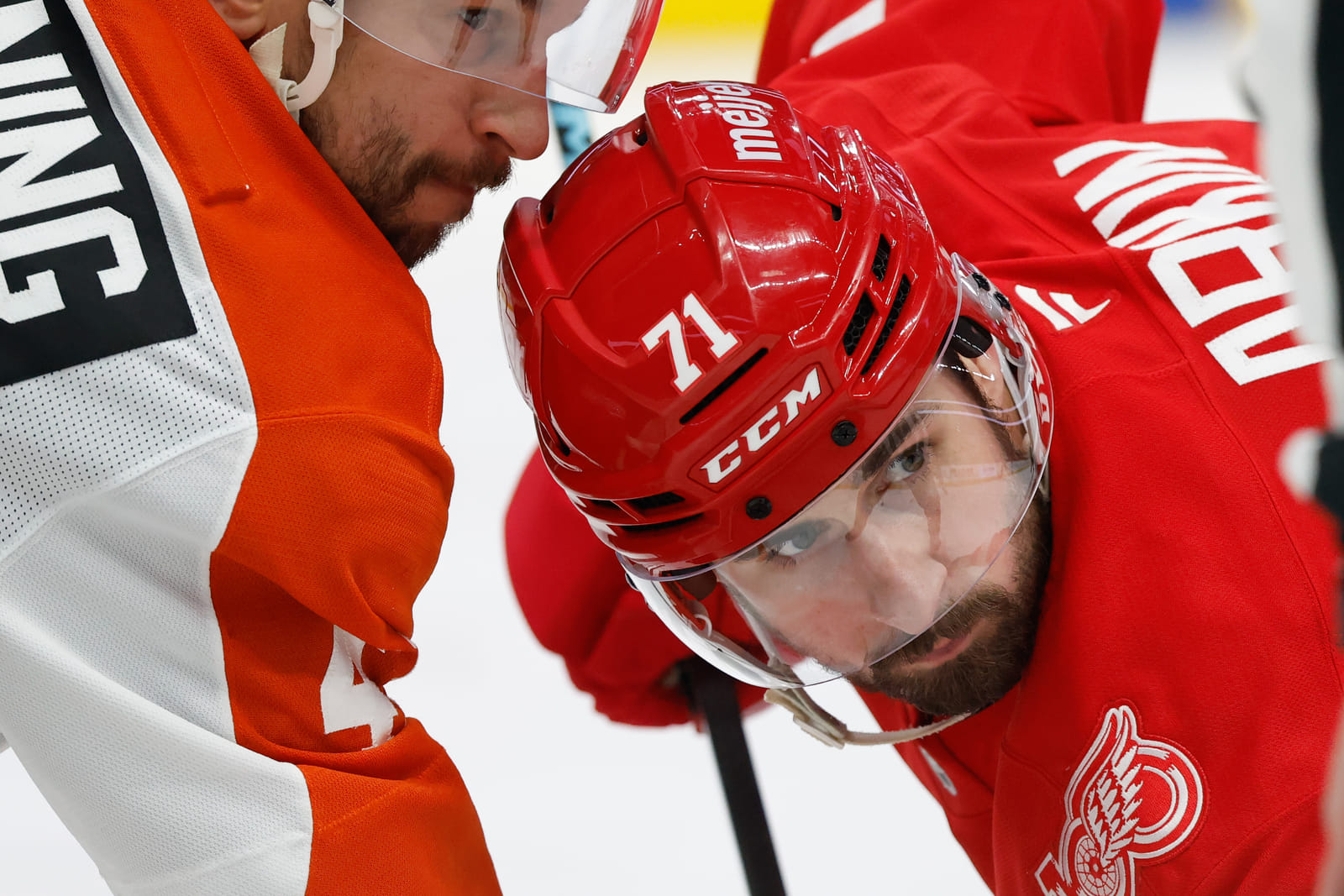 Dylan Larkin willing to waive no-movement clause for three teams ...
