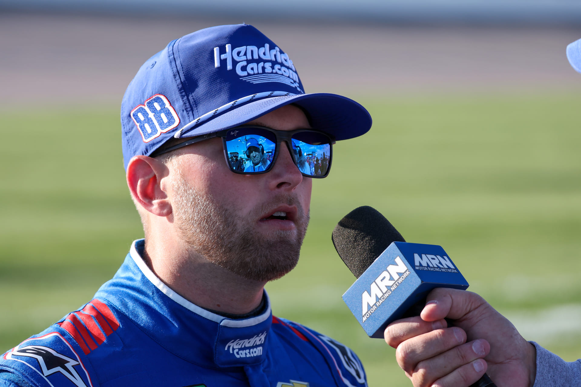 Major setback for William Byron at Michigan as HMS star drops to the ...