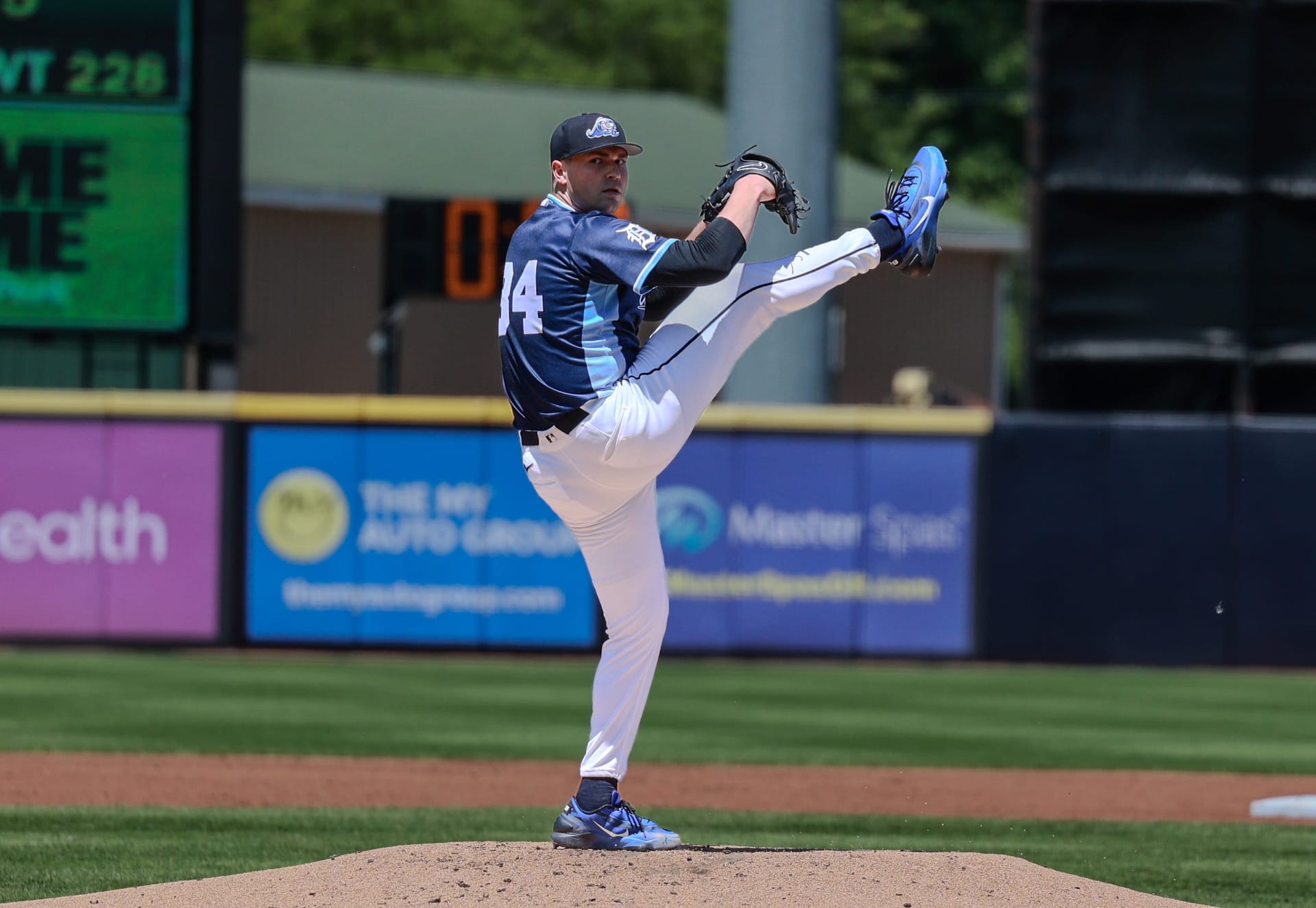 "Gaining weight, might take a toll" - Fans worried for Tarik Skubal's ...