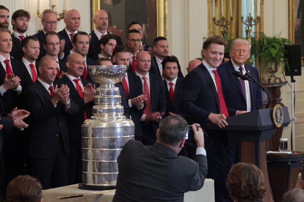 [Pic] Brady & Matthew Tkachuk enjoy UFC Freedom 250 at White House with ...