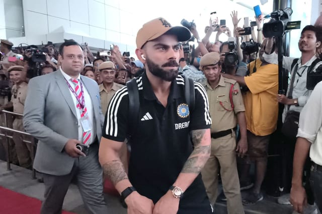 Virat Kohli spotted at Bengaluru airport ahead of fitness test for ENG ...