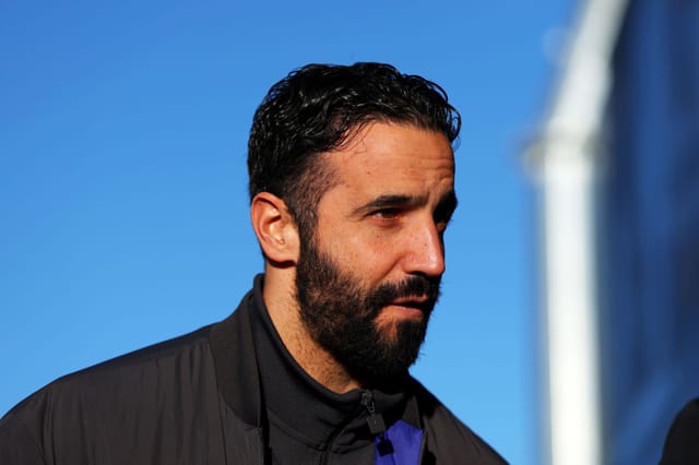 Manchester United star who worked with Ruben Amorim offered to AC Milan ...