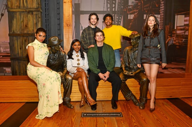 Not Suitable for Work cast and characters: All major actors and the ...