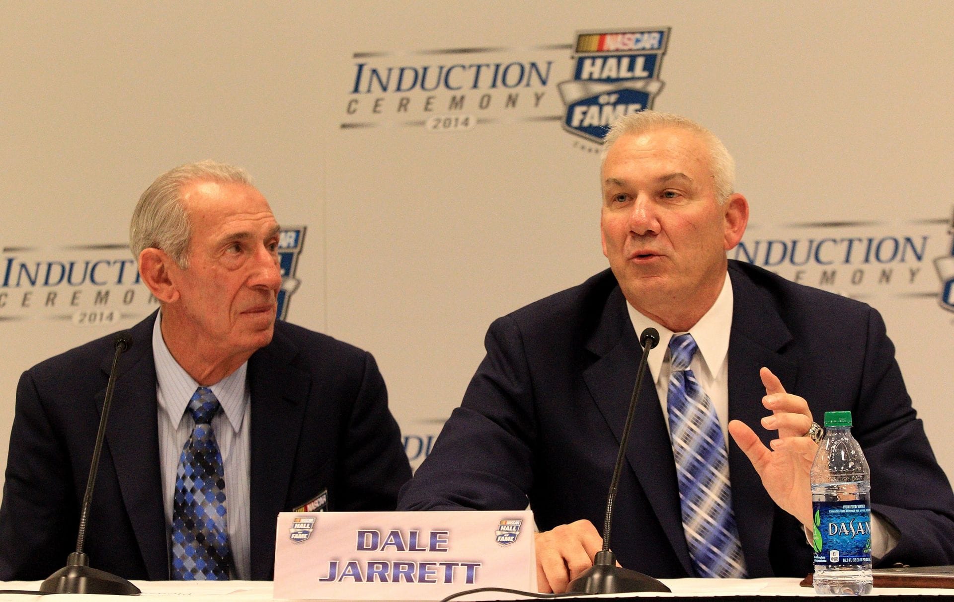 NASCAR legend Dale Jarrett delivers emotional tribute as he remembers ...