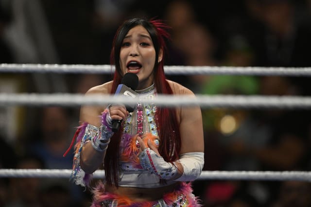 "Call 911" - WWE authority figure panics after Iyo Sky's husband nearly ...