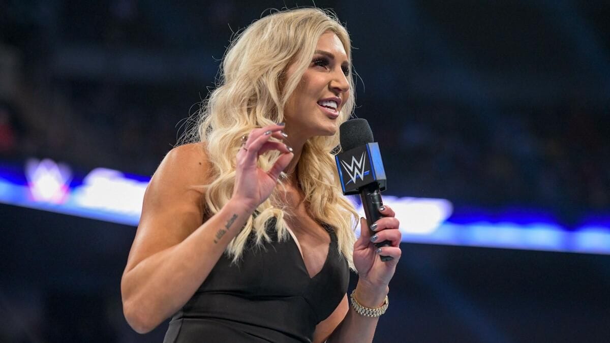 WWE: Female WWE star suffers facial injury on SmackDown; Charlotte ...