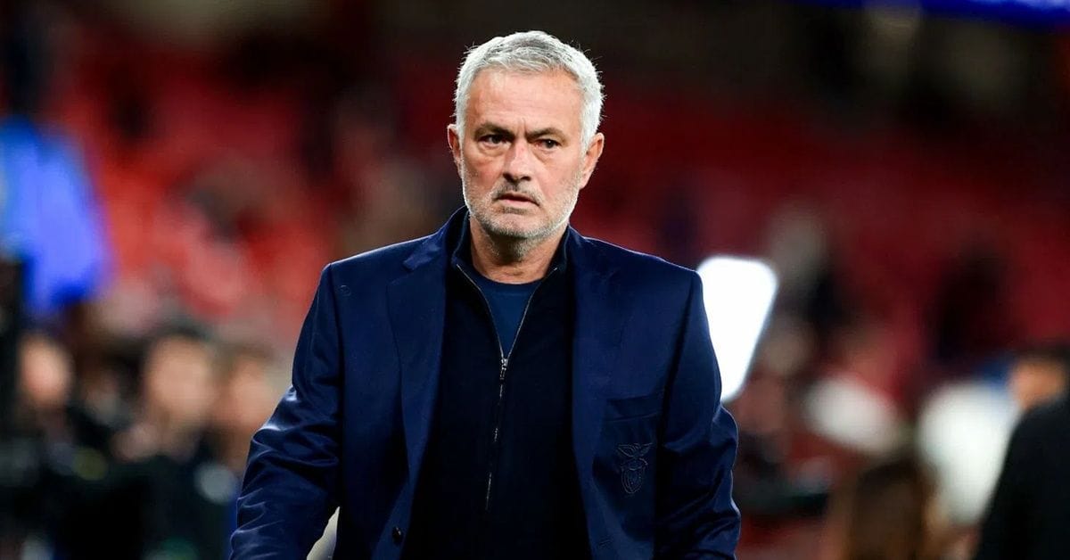 Real Madrid suffer transfer blow as Premier League star agrees new deal ...