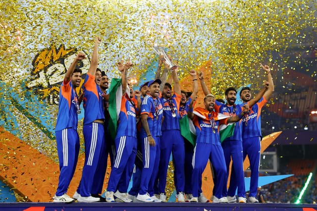 Team India star smashes 136* off 56 balls to chase down massive 259-run ...