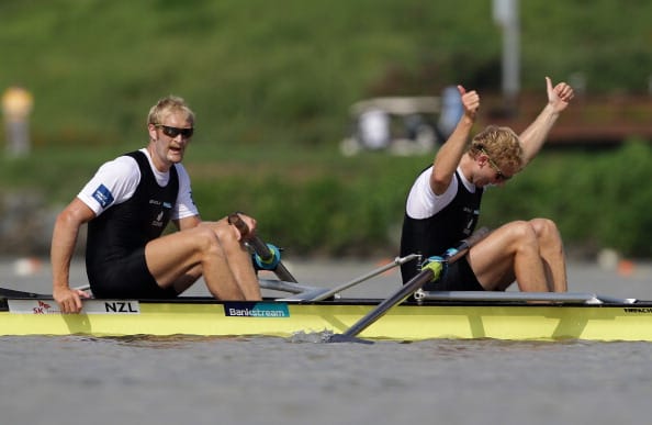 Kiwi rowing pair break world record