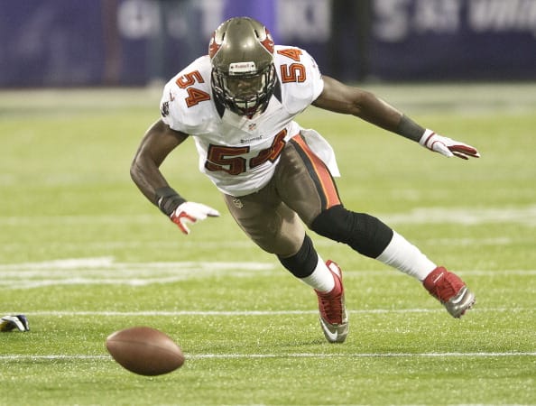 Lavonte David on late Geno Smith hit: 'I wouldn’t have hit him if I ...