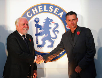 Top 10 famous Chelsea fans