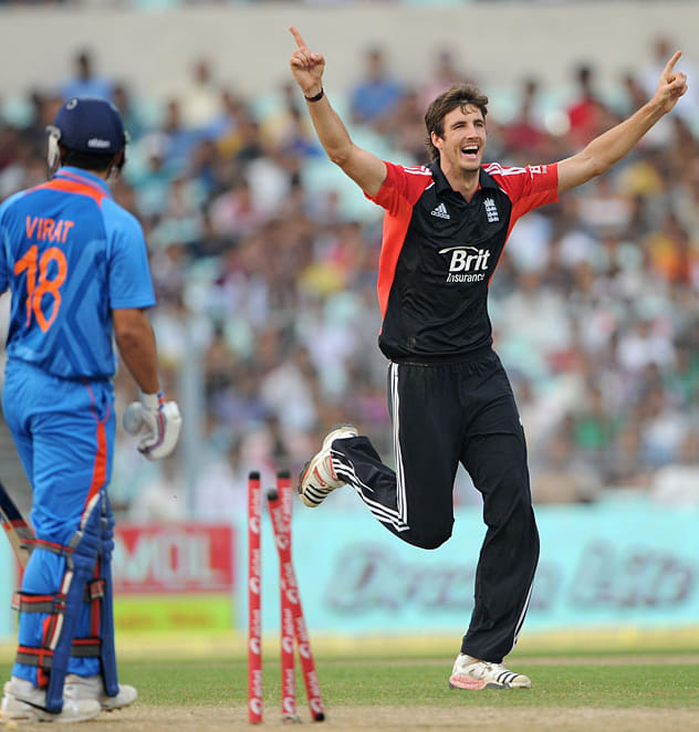 Tallest cricketers of all time