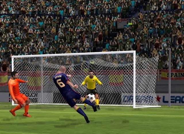 10 best mobile football games