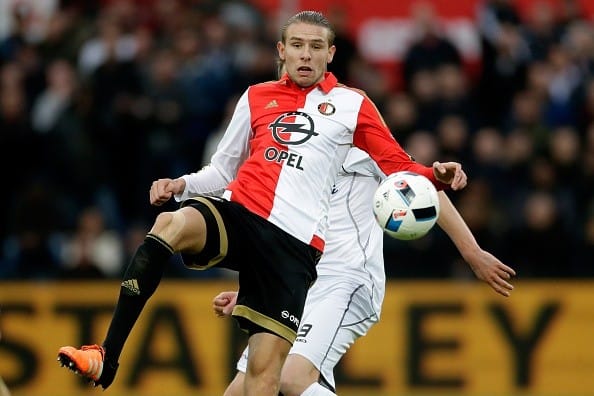 10 best young defenders in the world