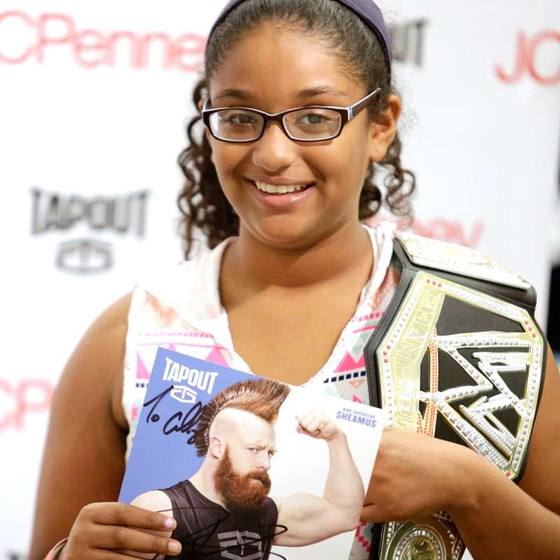 Sheamus hosts Tapout autograph signing at JCPenney in Miami: photos