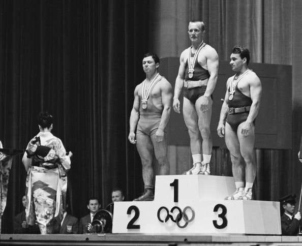 Top 10 greatest Olympics weightlifters of all time