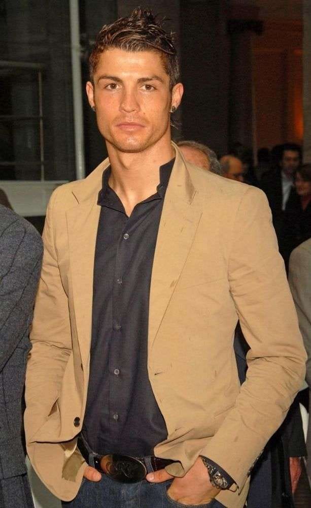 Cristiano Ronaldo's haircuts over the years with names and photos of ...