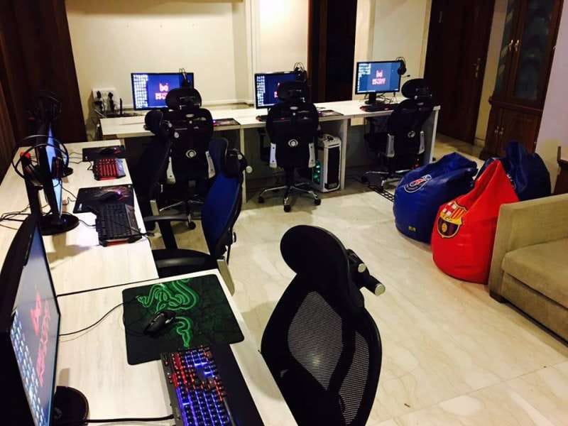 How much do professional gamers earn in India?