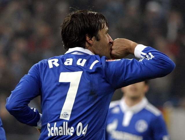 10 legendary footballers whose jersey numbers were retired